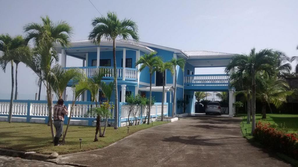 Casas en venta en Entrada a Playa Omoa, Omoa | Quierocasa.hn